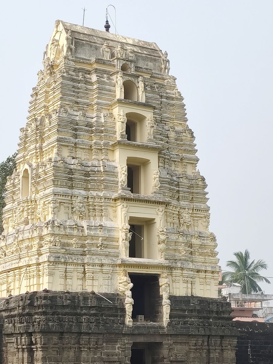 Sri Bhimeswara Swamy Temple Draksharamam: Sacred 5 Shiva Lingas