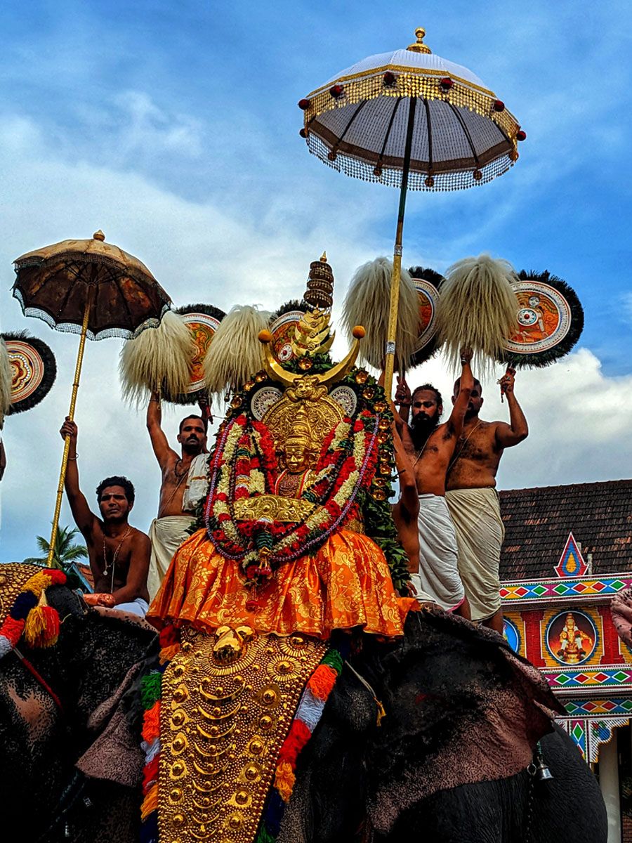 Treta Yuga Vaikom Mahadeva Temple - Famous Temples Of India