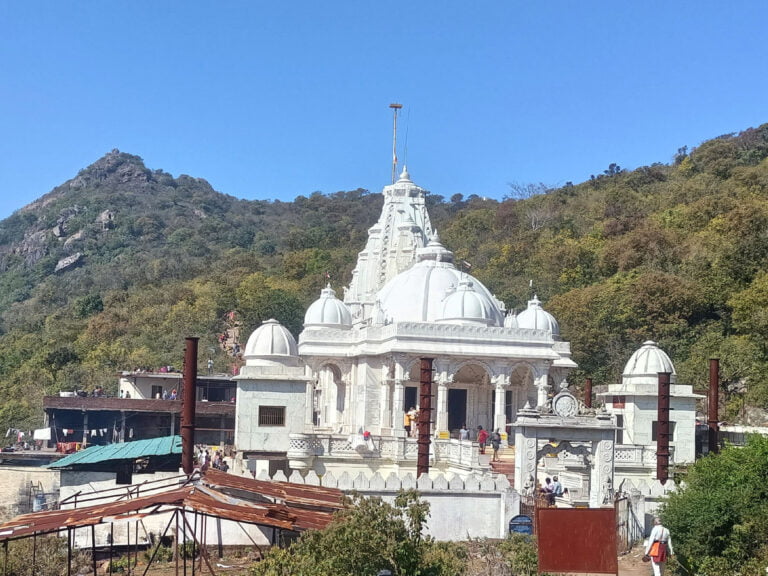 Parasnath Temple Giridih 2 BCE Jain Temple - Famous Temples Of India
